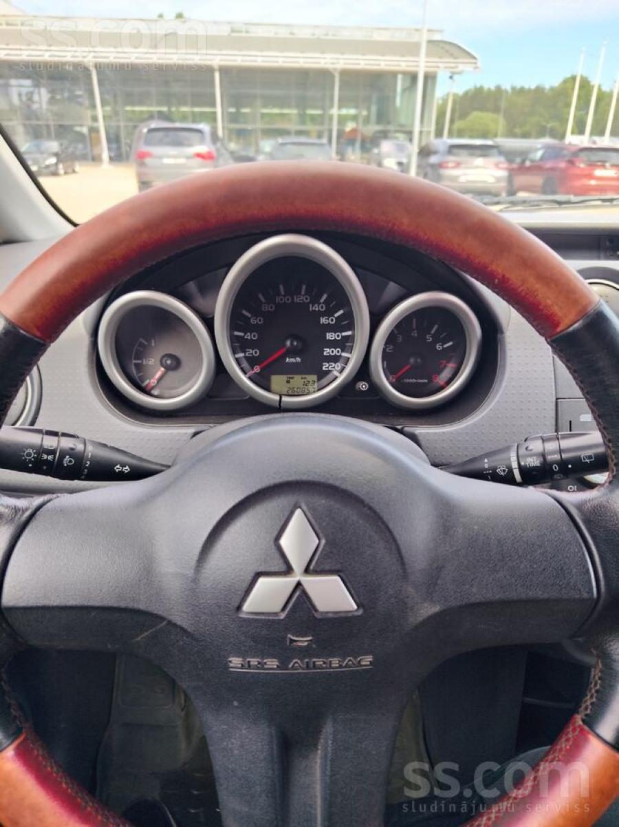 Mitsubishi Colt 2006 in Riga, with an engine capacity of 1.30 L and mileage of 260 thousand km for 1550 €, photo 10 on AUTOMOTO.COM.LV