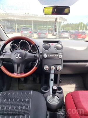 Mitsubishi Colt 2006 in Riga, with an engine capacity of 1.30 L and mileage of 260 thousand km for 1550 €, photo 11 on AUTOMOTO.COM.LV