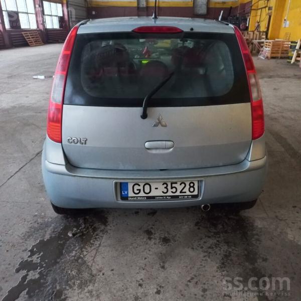 Mitsubishi Colt 2007 in Riga, with an engine capacity of 1.30 L and mileage of 185 thousand km for 1550 €, photo 4 on AUTOMOTO.COM.LV