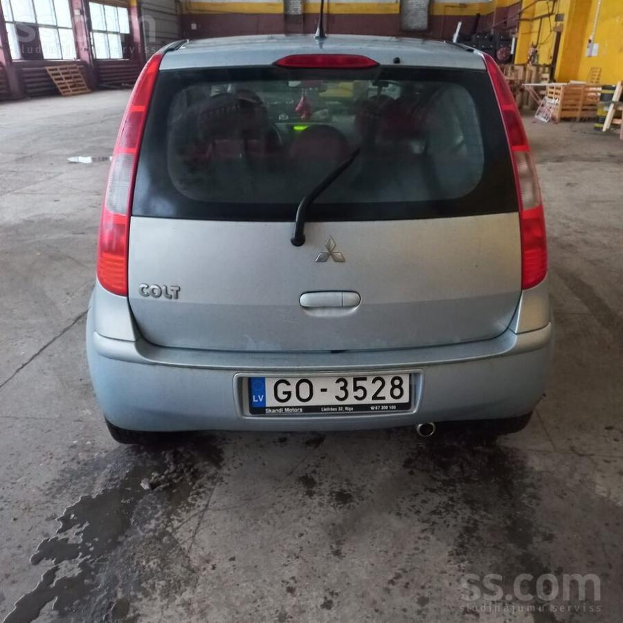 Mitsubishi Colt 2007 in Riga, with an engine capacity of 1.30 L and mileage of 185 thousand km for 1050 €, photo 4 on AUTOMOTO.COM.LV