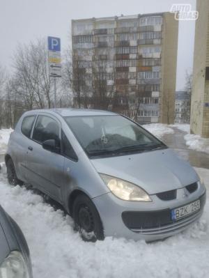 Mitsubishi Colt 2007 Viļņa, ar dzinēja tilpumu 1.10 L un nobraukumu 203 tūkst. km par 385 €, foto  vietnē AUTOMOTO.COM.LV