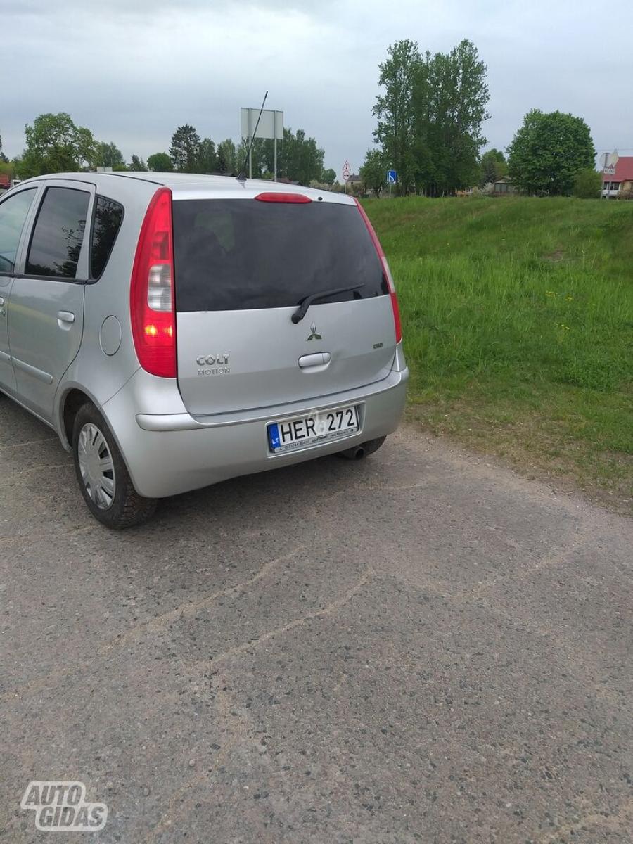 Mitsubishi Colt 2007 in Vilnius, with an engine capacity of 1.50 L and mileage of 265 thousand km for 460 €, photo 5 on AUTOMOTO.COM.LV