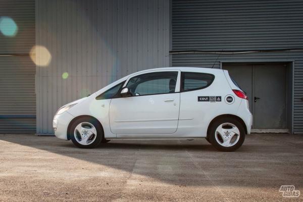 Mitsubishi Colt 2007 Viļņa, ar dzinēja tilpumu 1.50 L un nobraukumu 254 tūkst. km par 1950 €, foto 1 vietnē AUTOMOTO.COM.LV