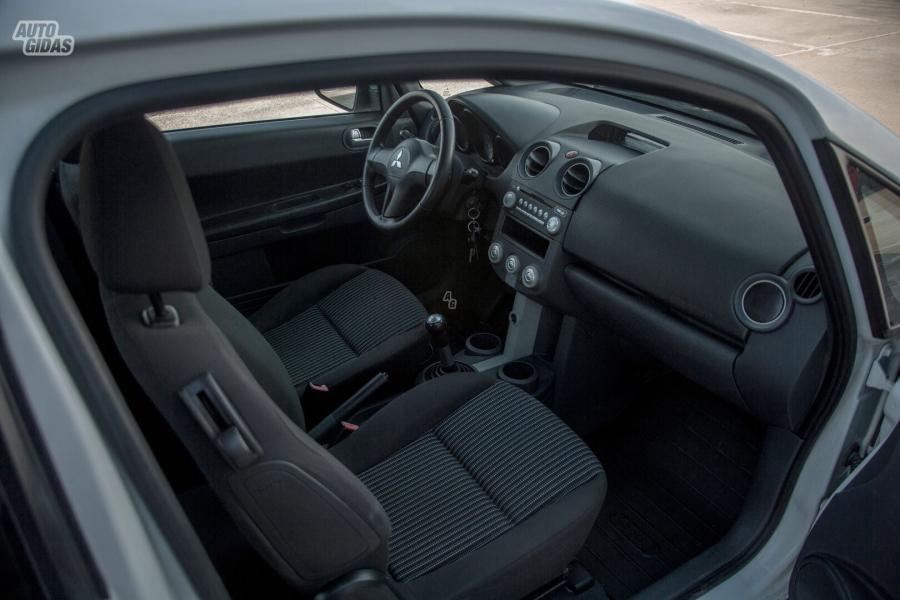 Mitsubishi Colt 2007 Viļņa, ar dzinēja tilpumu 1.50 L un nobraukumu 254 tūkst. km par 1950 €, foto 10 vietnē AUTOMOTO.COM.LV