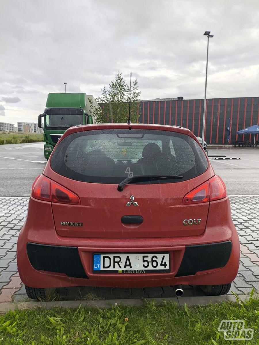Mitsubishi Colt 2008 in Vilnius, with an engine capacity of 1.30 L and mileage of 203 thousand km for 850 €, photo 4 on AUTOMOTO.COM.LV