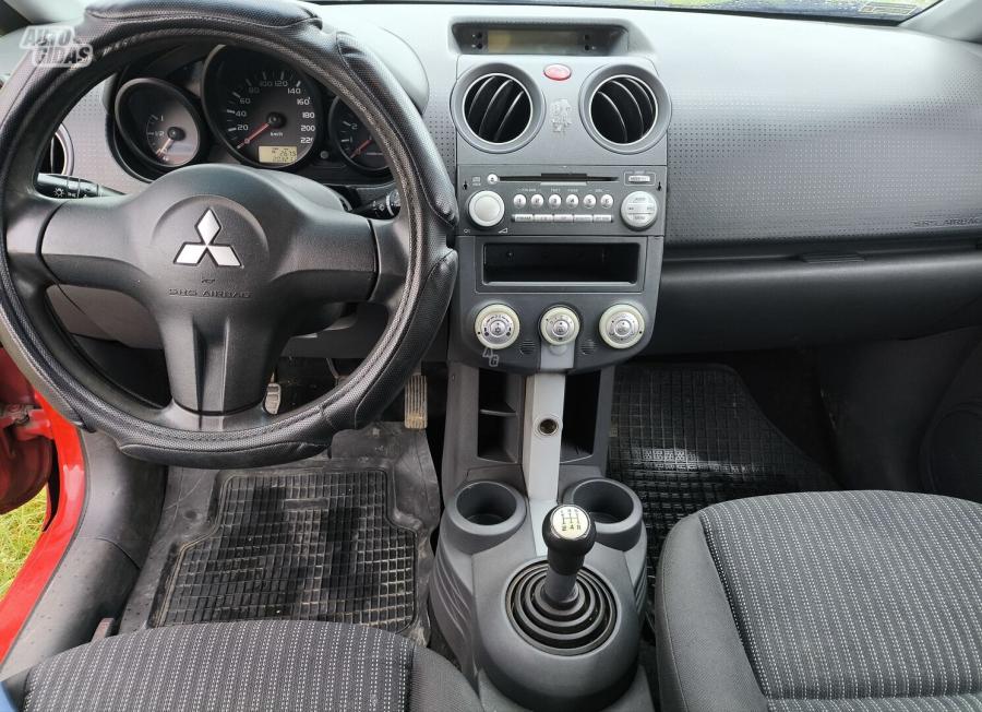 Mitsubishi Colt 2008 in Vilnius, with an engine capacity of 1.30 L and mileage of 203 thousand km for 850 €, photo 7 on AUTOMOTO.COM.LV