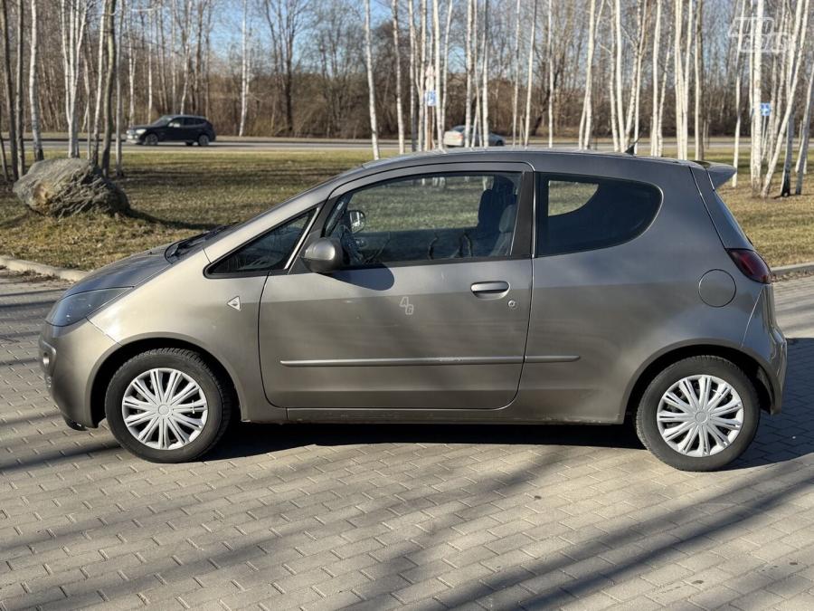 Mitsubishi Colt 2009 in Siauliai, with an engine capacity of 1.30 L and mileage of 281 thousand km for 650 €, photo 9 on AUTOMOTO.COM.LV
