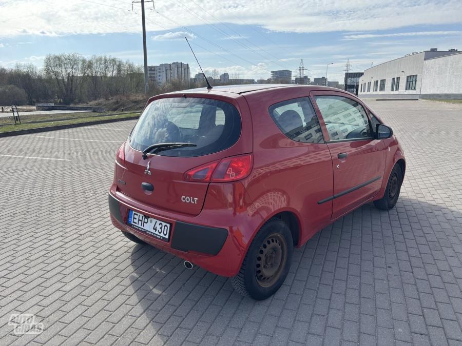 Mitsubishi Colt 2009 in Vilnius, with an engine capacity of 1.10 L and mileage of 172 thousand km for 420 €, photo 5 on AUTOMOTO.COM.LV