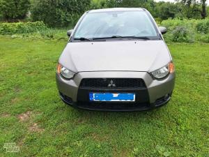 Mitsubishi Colt 2010 in Sirvintos, with an engine capacity of 1.30 L and mileage of 180 thousand km for 1300 €, photo 5 on AUTOMOTO.COM.LV