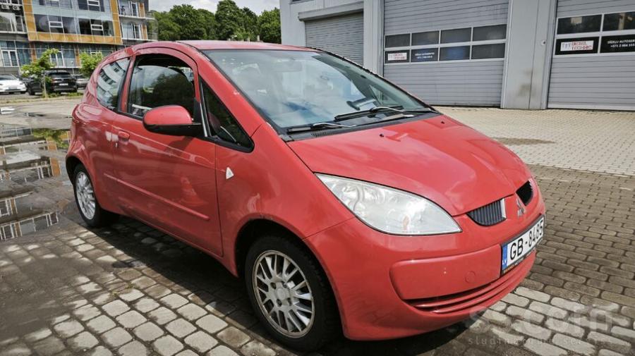 Red Mitsubishi Colt 2006 in Riga, with an engine capacity of 1.40 L and mileage of 230 thousand km for 1200 €, photo 1 on AUTOMOTO.COM.LV