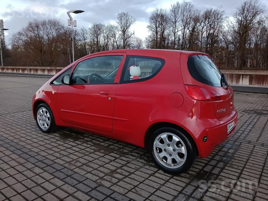 Red Mitsubishi Colt 2006 in Riga, with an engine capacity of 1.30 L and mileage of 214 thousand km for 1800 €, photo 3 on AUTOMOTO.COM.LV