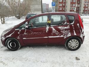 Sarkans Mitsubishi Colt 2006 Rīga, ar dzinēja tilpumu 1.50 L un nobraukumu 285 tūkst. km par 450 €, foto  vietnē AUTOMOTO.COM.LV