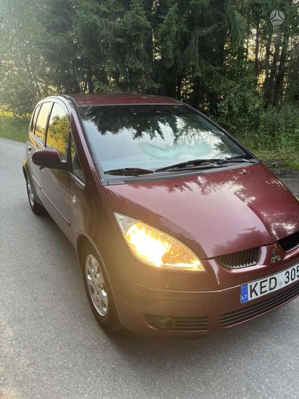 Sarkans Mitsubishi Colt 2005 Anykščiai, ar dzinēja tilpumu 1.33 L un nobraukumu 192 tūkst. km par 500 €, foto 1 vietnē AUTOMOTO.COM.LV