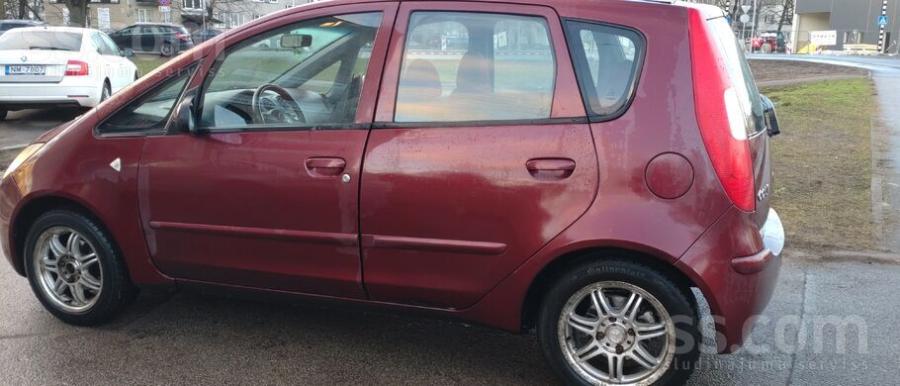 Sarkans Mitsubishi Colt 2005 Rīga, ar dzinēja tilpumu 1.50 L un nobraukumu 176 tūkst. km par 1990 €, foto 4 vietnē AUTOMOTO.COM.LV