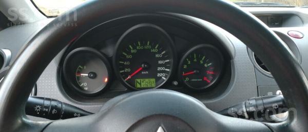 Mitsubishi Colt 2005 Rīga vietnē Sarkans Mitsubishi Colt 2005 Rīga, ar dzinēja tilpumu 1.50 L un nobraukumu 176 tūkst. km par 1990 €, foto 6 vietnē AUTOMOTO.COM.LV