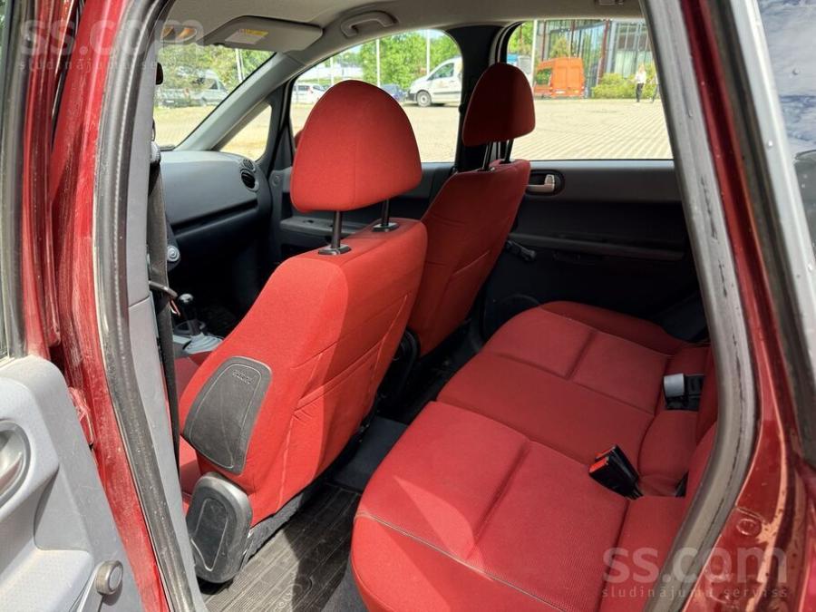 Red Mitsubishi Colt 2006 in Cesis, with an engine capacity of 1.30 L and mileage of 198 thousand km for 1250 €, photo 5 on AUTOMOTO.COM.LV
