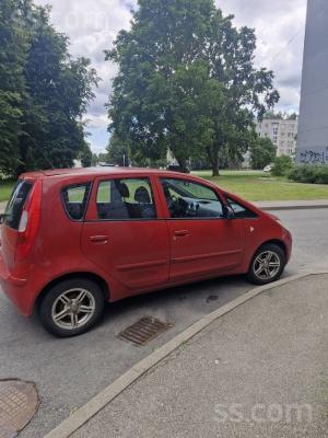 Sarkans Mitsubishi Colt 2006 Rīga, ar dzinēja tilpumu 1.30 L un nobraukumu 135 tūkst. km par 890 €, foto 4 vietnē AUTOMOTO.COM.LV