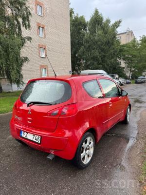 Red Mitsubishi Colt 2006 in Riga, with an engine capacity of 1.50 L and mileage of 172 thousand km for 550 €, photo 5 on AUTOMOTO.COM.LV