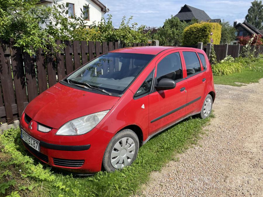 Sarkans Mitsubishi Colt 2006 Rīga, ar dzinēja tilpumu 1.30 L un nobraukumu 238 tūkst. km par 1000 €, foto 1 vietnē AUTOMOTO.COM.LV