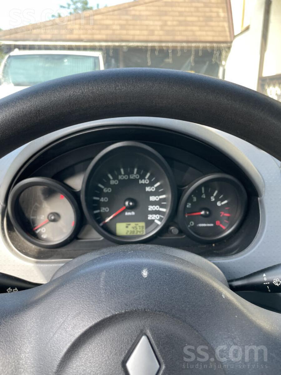 Sarkans Mitsubishi Colt 2006 Rīga, ar dzinēja tilpumu 1.30 L un nobraukumu 238 tūkst. km par 1000 €, foto 11 vietnē AUTOMOTO.COM.LV