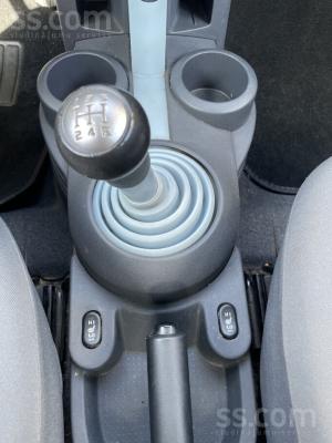 Sarkans Mitsubishi Colt 2006 Rīga, ar dzinēja tilpumu 1.30 L un nobraukumu 238 tūkst. km par 1000 €, foto 13 vietnē AUTOMOTO.COM.LV