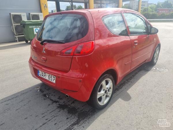 Red Mitsubishi Colt 2007 in Kaunas, with an engine capacity of 1.30 L and mileage of 136 thousand km for 650 €, photo 4 on AUTOMOTO.COM.LV