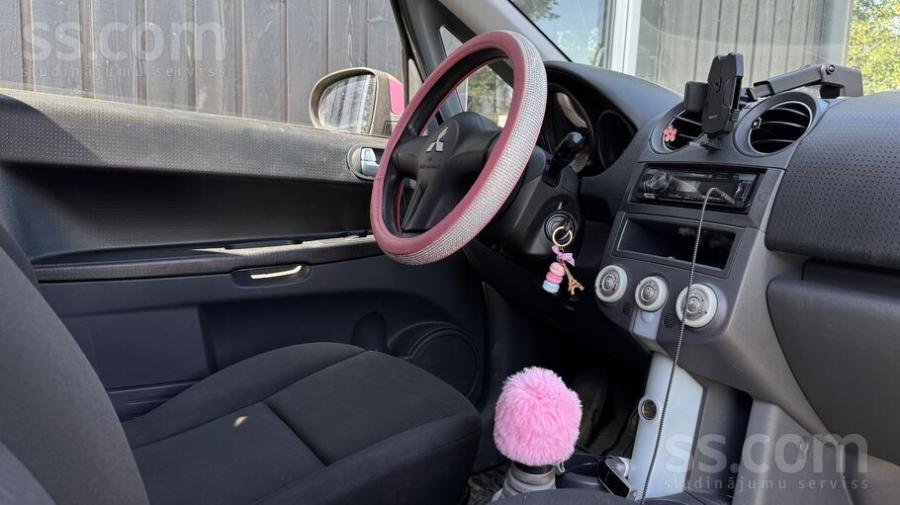 Sarkans Mitsubishi Colt 2007 Rīga, ar dzinēja tilpumu 1.30 L un nobraukumu 294 tūkst. km par 1999 €, foto 15 vietnē AUTOMOTO.COM.LV