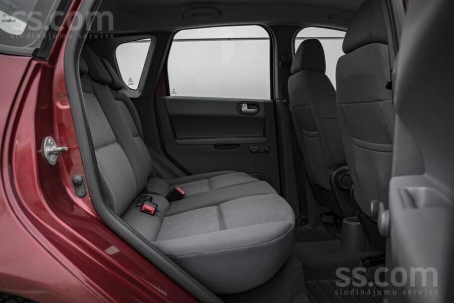 Red Mitsubishi Colt 2007 in Riga, with an engine capacity of 1.30 L and mileage of 343 thousand km for 1490 €, photo 12 on AUTOMOTO.COM.LV