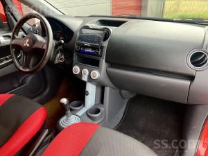 Sarkans Mitsubishi Colt 2007 Talsi, ar dzinēja tilpumu 1.50 L un nobraukumu 260 tūkst. km par 1750 €, foto 14 vietnē AUTOMOTO.COM.LV