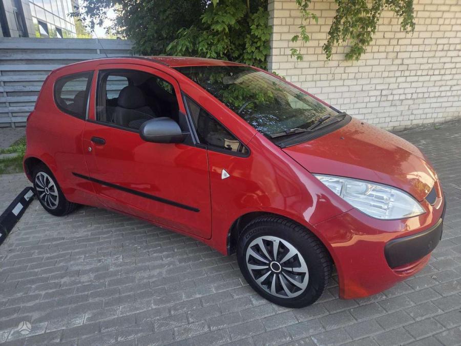 Red Mitsubishi Colt 2008 in Vilnius, with an engine capacity of 1.12 L and mileage of 125 thousand km for 1300 €, photo 5 on AUTOMOTO.COM.LV