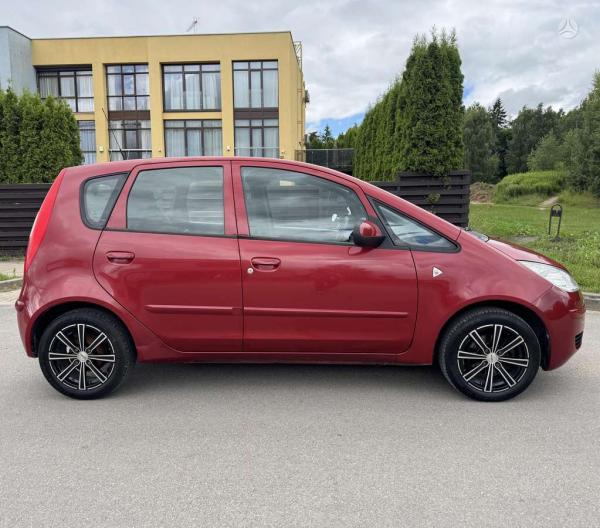 Sarkans Mitsubishi Colt 2008 Viļņa, ar dzinēja tilpumu 1.33 L un nobraukumu 175 tūkst. km par 2350 €, foto 5 vietnē AUTOMOTO.COM.LV