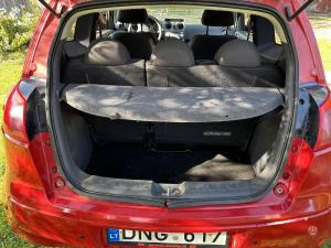 Red Mitsubishi Colt 2008 in Alytus, with an engine capacity of 1.33 L and mileage of 167 thousand km for 1100 €, photo 7 on AUTOMOTO.COM.LV