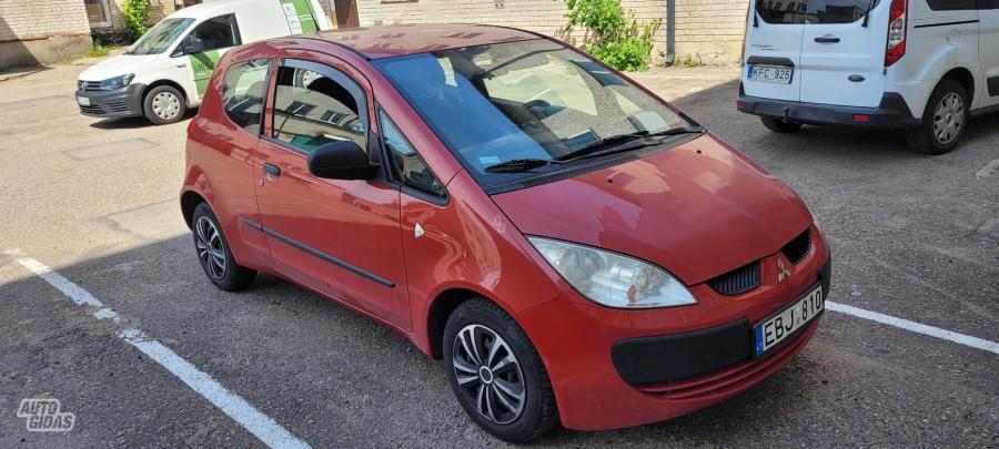 Sarkans Mitsubishi Colt 2008 Viļņa, ar dzinēja tilpumu 1.10 L un nobraukumu 110 tūkst. km par 1400 €, foto 1 vietnē AUTOMOTO.COM.LV