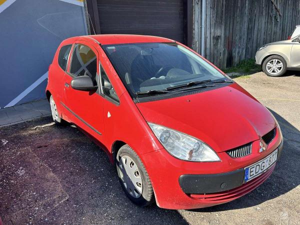 Sarkans Mitsubishi Colt 2008 Viļņa, ar dzinēja tilpumu 1.12 L un nobraukumu 172 tūkst. km par 350 €, foto 1 vietnē AUTOMOTO.COM.LV