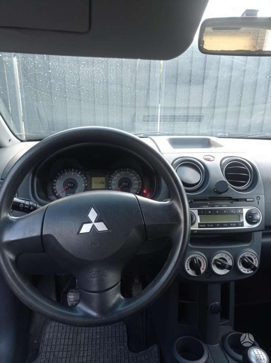 Sarkans Mitsubishi Colt 2009 Kretinga, ar dzinēja tilpumu 1.12 L un nobraukumu 171 tūkst. km par 800 €, foto 6 vietnē AUTOMOTO.COM.LV