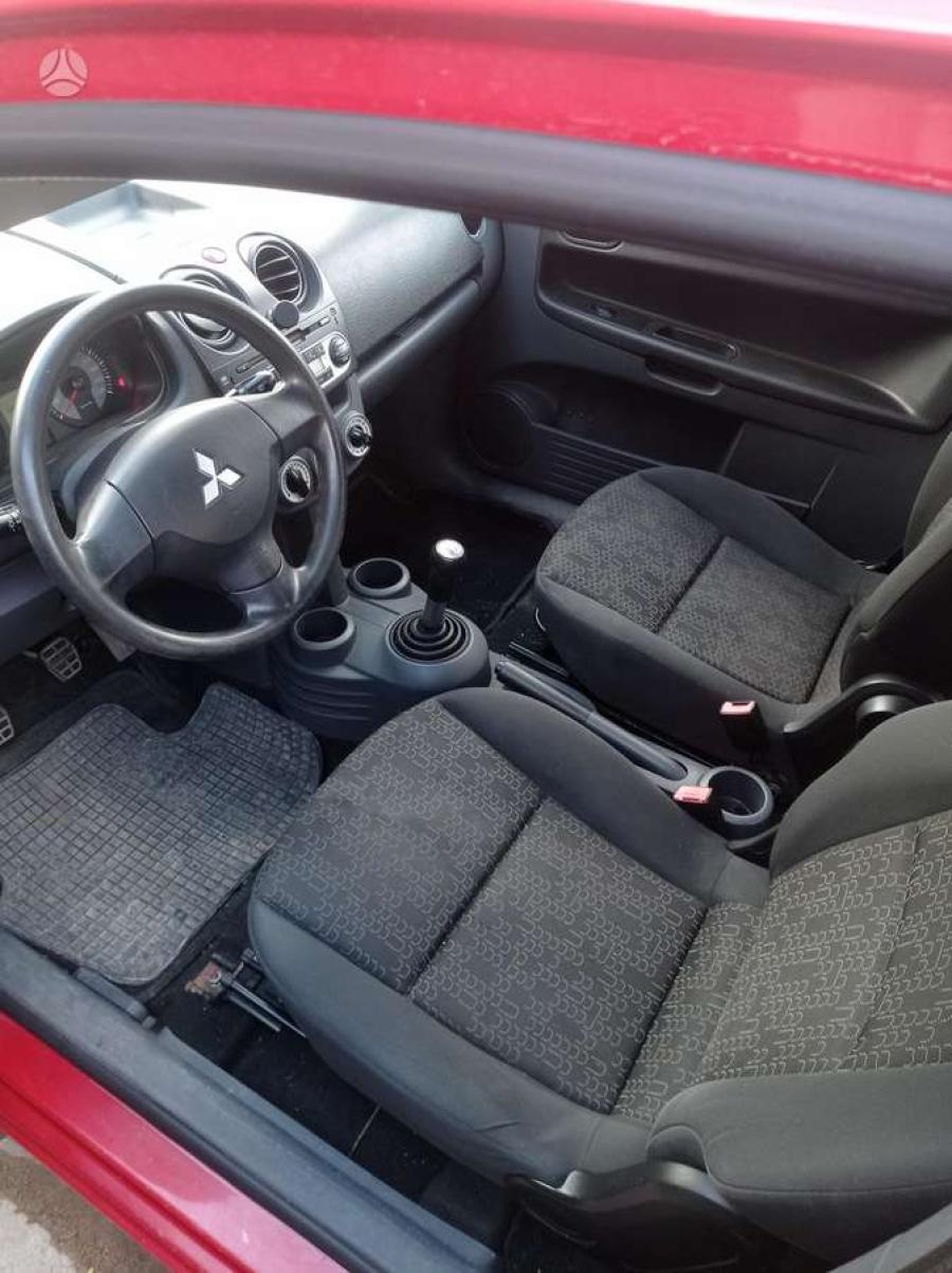 Sarkans Mitsubishi Colt 2009 Kretinga, ar dzinēja tilpumu 1.12 L un nobraukumu 171 tūkst. km par 800 €, foto 7 vietnē AUTOMOTO.COM.LV