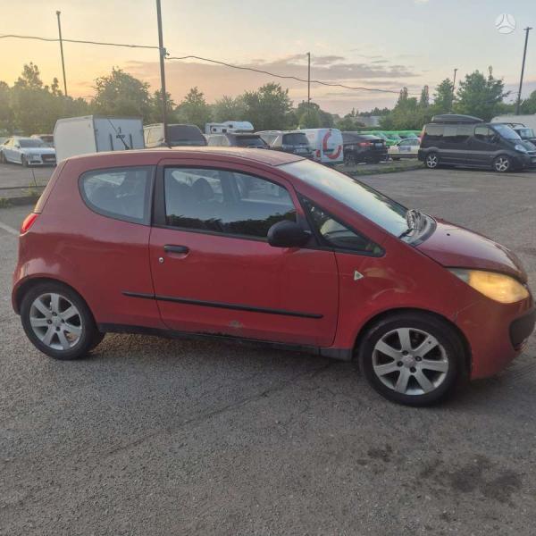 Red Mitsubishi Colt 2009 in Klaipeda, with an engine capacity of 1.12 L and mileage of 186 thousand km for 500 €, photo 4 on AUTOMOTO.COM.LV