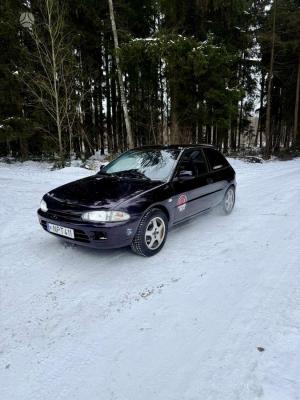 Violets Mitsubishi Colt 1994 Tauragė, ar dzinēja tilpumu 1.60 L un nobraukumu 10 tūkst. km par 3700 €, foto  vietnē AUTOMOTO.COM.LV