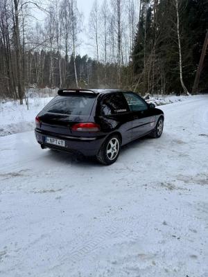 Violets Mitsubishi Colt 1994 Tauragė, ar dzinēja tilpumu 1.60 L un nobraukumu 10 tūkst. km par 3700 €, foto 4 vietnē AUTOMOTO.COM.LV