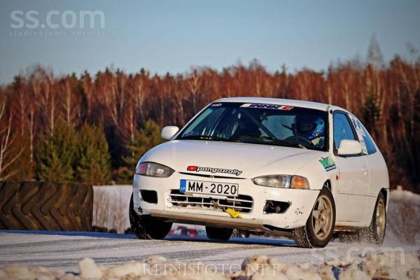 White Mitsubishi Colt 1996 in Cesis, with an engine capacity of 1.60 L and mileage of 225 thousand km for 1700 €, photo 3 on AUTOMOTO.COM.LV