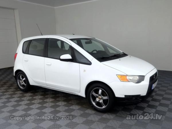 White Mitsubishi Colt 2009 in Tallinn, with an engine capacity of 1.30 L and mileage of 177 thousand km for 1599 €, photo 1 on AUTOMOTO.COM.LV