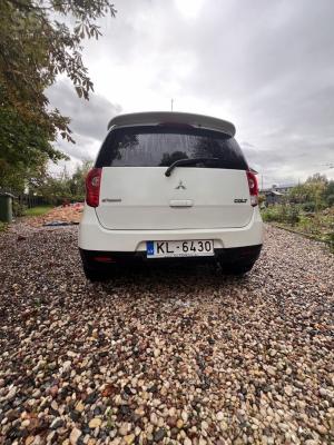 White Mitsubishi Colt 2010 in Riga, with an engine capacity of 1.30 L and mileage of 201 thousand km for 2750 €, photo 3 on AUTOMOTO.COM.LV