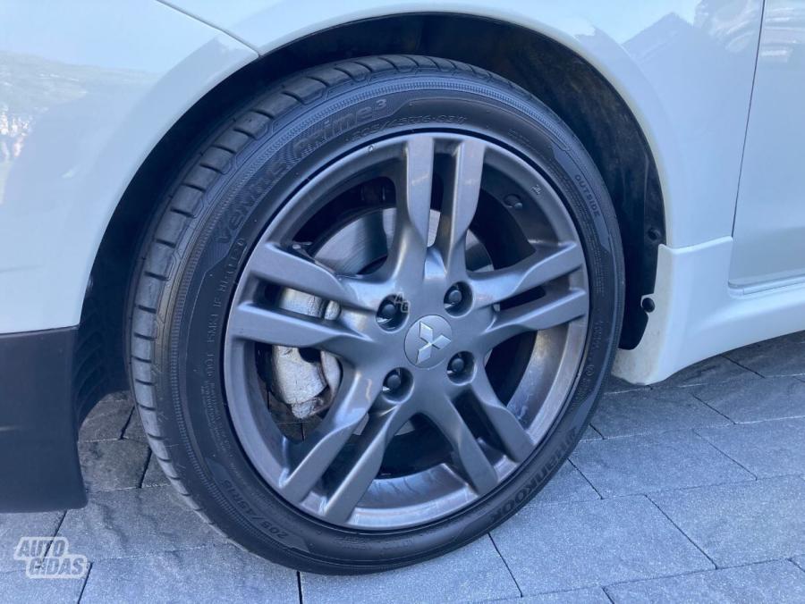 Balts Mitsubishi Colt 2010 Kretinga, ar dzinēja tilpumu 1.50 L un nobraukumu 155 tūkst. km par 5500 €, foto 8 vietnē AUTOMOTO.COM.LV