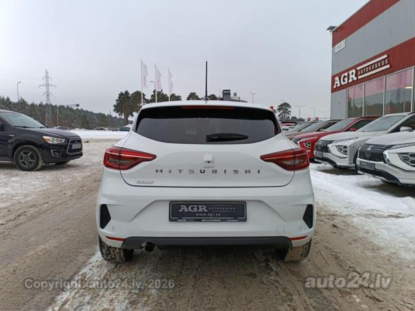 White Mitsubishi Colt 2025 in Tallinn, with an engine capacity of 1.00 L and mileage of 1 thousand km for 18900 €, photo 4 on AUTOMOTO.COM.LV
