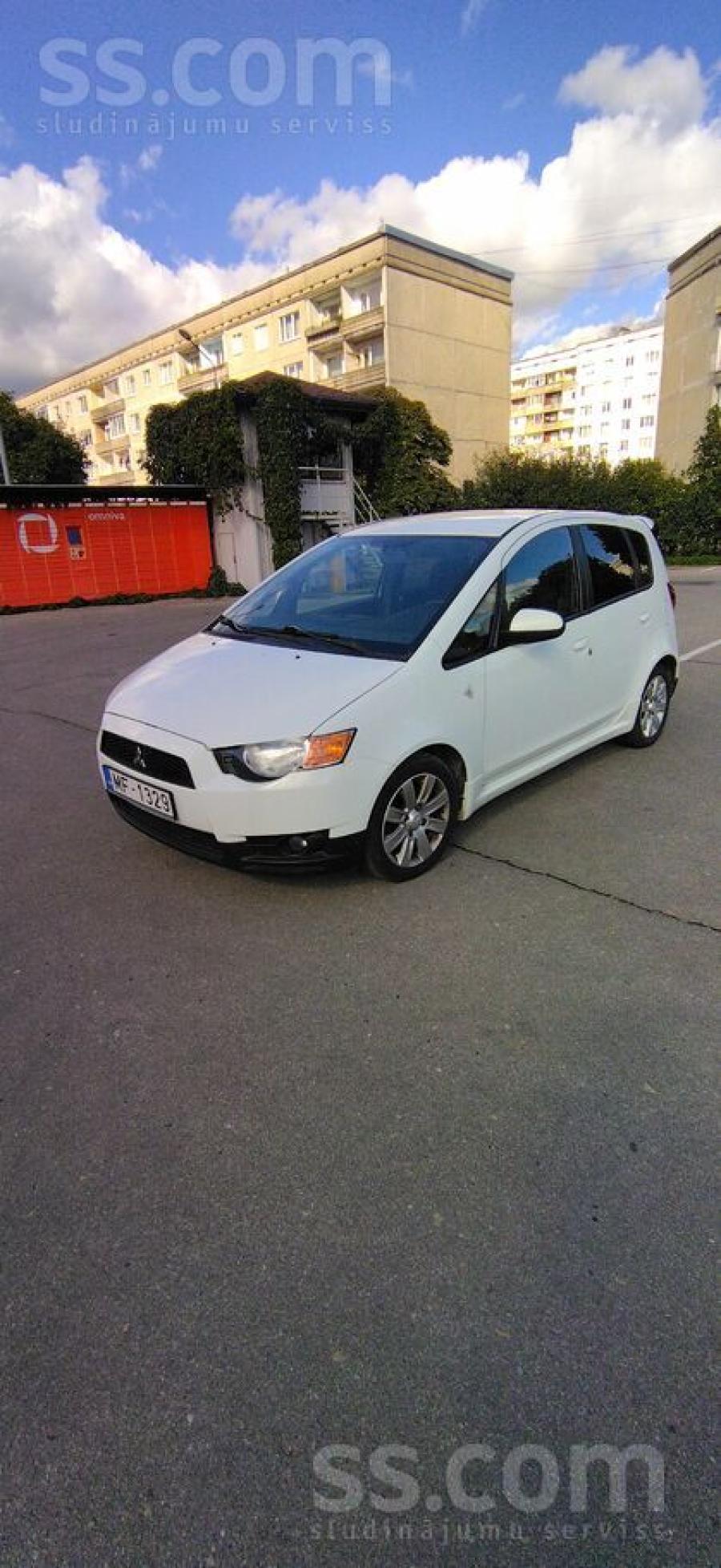 Balts Mitsubishi Colt 2012 Rīga, ar dzinēja tilpumu 1.10 L un nobraukumu 190 tūkst. km par 2000 €, foto 3 vietnē AUTOMOTO.COM.LV