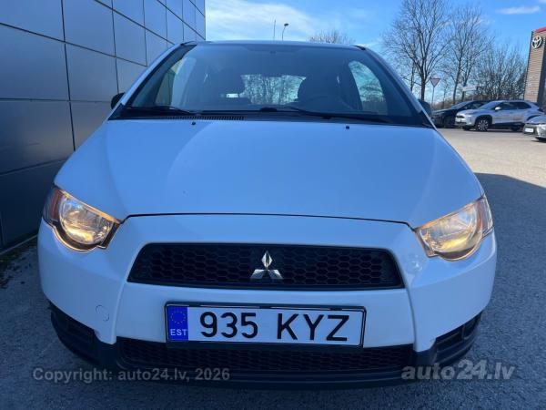 White Mitsubishi Colt 2012 in Kuressaare, with an engine capacity of 1.10 L and mileage of 165 thousand km for 2850 €, photo 2 on AUTOMOTO.COM.LV