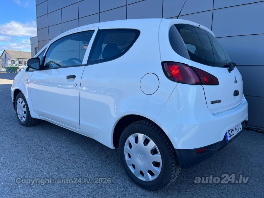 White Mitsubishi Colt 2012 in Kuressaare, with an engine capacity of 1.10 L and mileage of 165 thousand km for 2850 €, photo 5 on AUTOMOTO.COM.LV