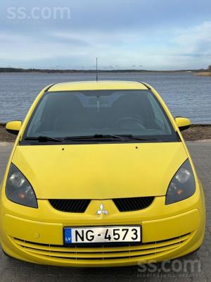 Yellow Mitsubishi Colt 2008 in Riga, with an engine capacity of 1.30 L and mileage of 221 thousand km for 2490 €, photo 3 on AUTOMOTO.COM.LV