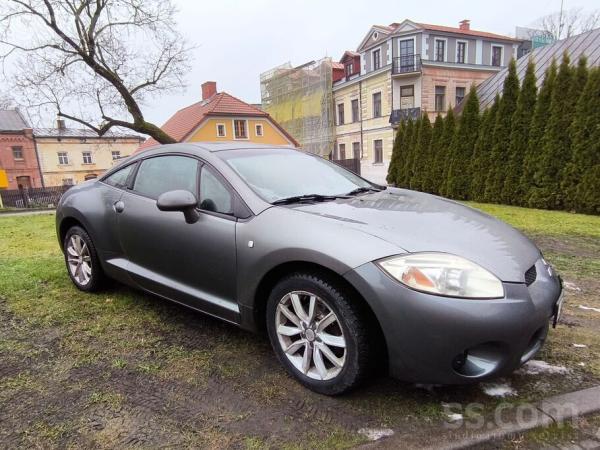 Mitsubishi Eclipse 2006 Cēsis, ar dzinēja tilpumu 2.40 L un nobraukumu 160 tūkst. km par 3190 €, foto 3 vietnē AUTOMOTO.COM.LV