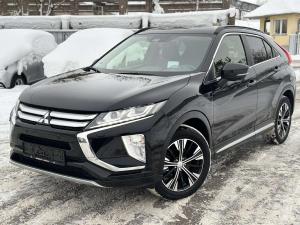 Black Mitsubishi Eclipse Cross 2018 in Telschi, with an engine capacity of 1.50 L and mileage of 138 thousand km for 17800 €, photo 2 on AUTOMOTO.COM.LV